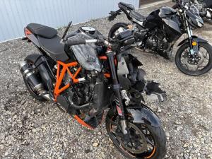 KTM Super Duke 2014 Kelmė, ar dzinēja tilpumu 1.29 L un nobraukumu 0 tūkst. km par 2430 €, foto 15 vietnē AUTOMOTO.COM.LV