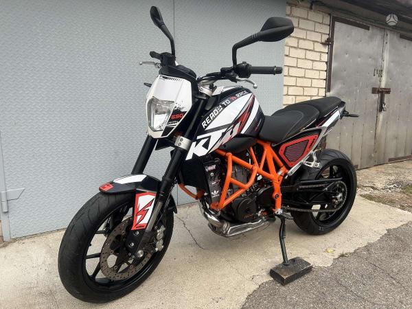 KTM Super Duke 2014 Birštonas, ar dzinēja tilpumu 0.69 L un nobraukumu 39 tūkst. km par 3499 €, foto 3 vietnē AUTOMOTO.COM.LV