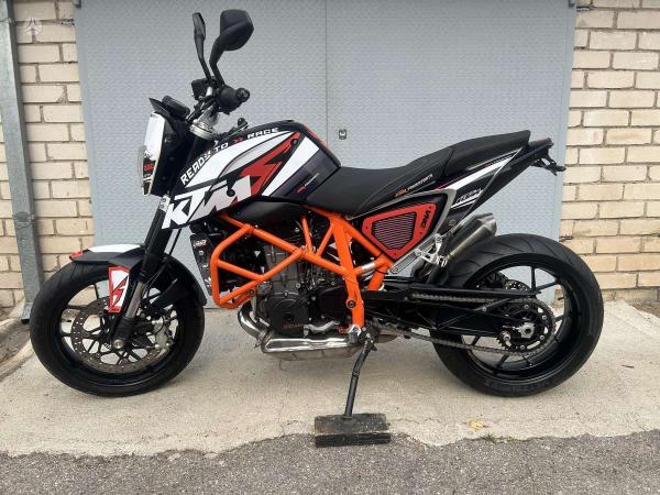 KTM Super Duke 2014 Birštonas, ar dzinēja tilpumu 0.69 L un nobraukumu 39 tūkst. km par 3499 €, foto 5 vietnē AUTOMOTO.COM.LV