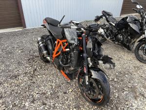 KTM Super Duke 2014 Kelmė, ar dzinēja tilpumu 1.29 L un nobraukumu 0 tūkst. km par 2430 €, foto 1 vietnē AUTOMOTO.COM.LV