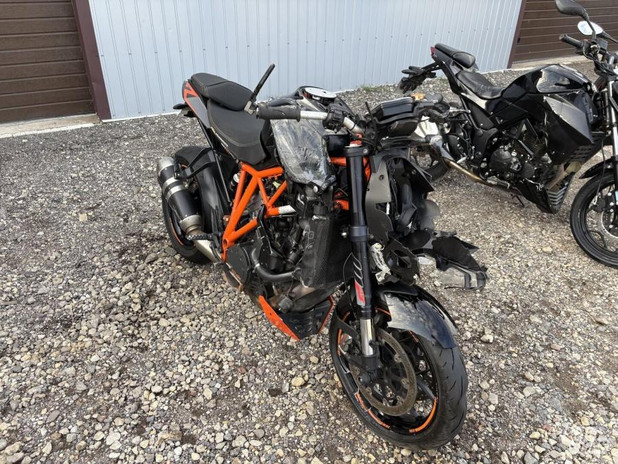 KTM Super Duke 2014 in Kelme, with an engine capacity of 1.29 L and mileage of 0 thousand km for 2430 €, photo 1 on AUTOMOTO.COM.LV