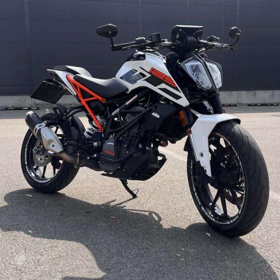 KTM Super Duke 2018 in Kaunas, with an engine capacity of 0.13 L and mileage of 31 thousand km for 2550 €, photo 1 on AUTOMOTO.COM.LV