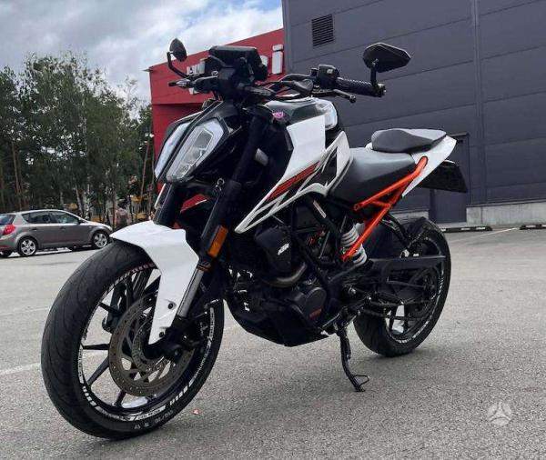 KTM Super Duke 2018 in Kaunas, with an engine capacity of 0.13 L and mileage of 31 thousand km for 2550 €, photo 3 on AUTOMOTO.COM.LV