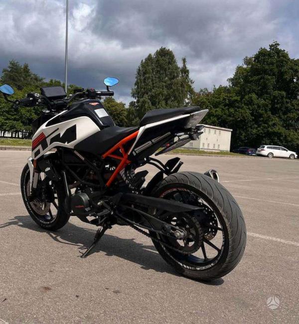 KTM Super Duke 2018 in Kaunas, with an engine capacity of 0.13 L and mileage of 31 thousand km for 2550 €, photo 5 on AUTOMOTO.COM.LV