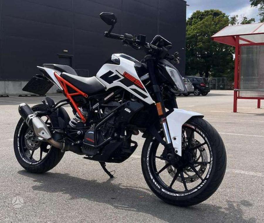 KTM Super Duke 2018 in Kaunas, with an engine capacity of 0.13 L and mileage of 31 thousand km for 2550 €, photo 8 on AUTOMOTO.COM.LV