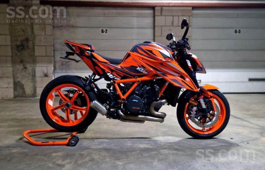 КТМ Super Duke 2023 в Вильнюс, объемом двигателя 1.29 л и пробегом 0 тыс. км за 13500 €, фото 2 на AUTOMOTO.COM.LV