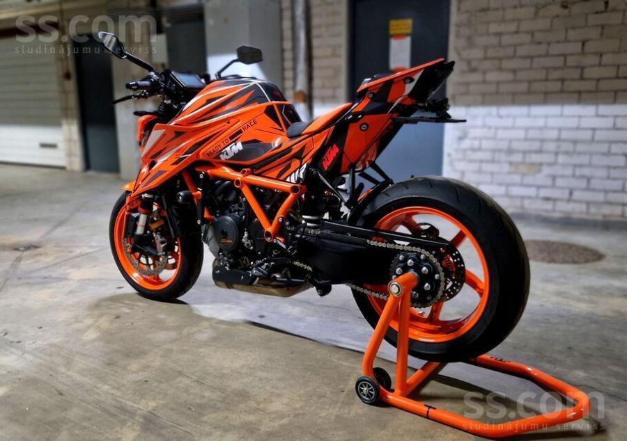 КТМ Super Duke 2023 в Вильнюс, объемом двигателя 1.29 л и пробегом 0 тыс. км за 13500 €, фото 9 на AUTOMOTO.COM.LV
