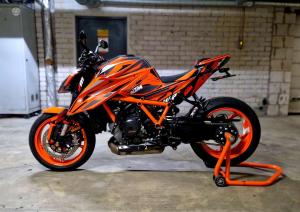 КТМ Super Duke 2023 в Вильнюс, объемом двигателя 1.29 л и пробегом 10 тыс. км за 13500 €, фото 3 на AUTOMOTO.COM.LV