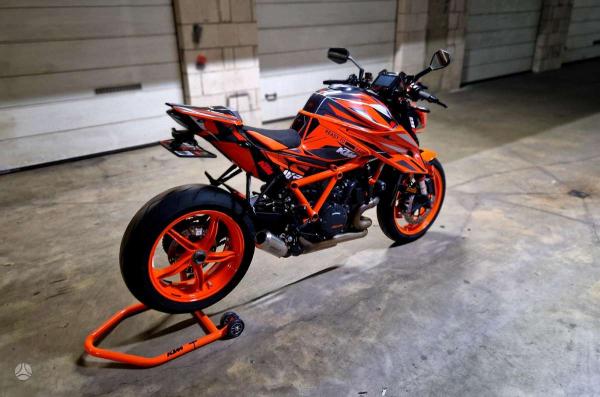 KTM Super Duke 2023 in Vilnius, with an engine capacity of 1.29 L and mileage of 10 thousand km for 13500 €, photo 5 on AUTOMOTO.COM.LV