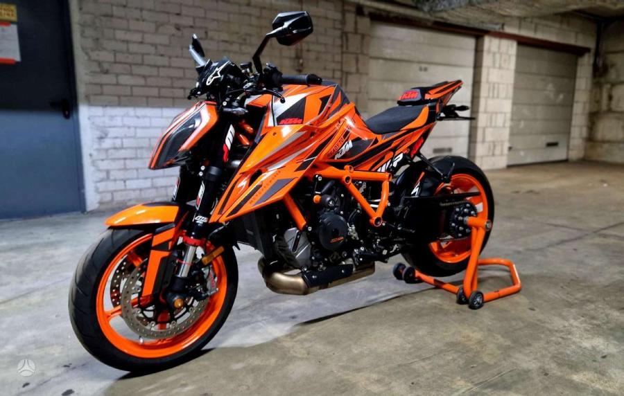 КТМ Super Duke 2023 в Вильнюс, объемом двигателя 1.29 л и пробегом 10 тыс. км за 13500 €, фото 7 на AUTOMOTO.COM.LV