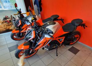 КТМ Super Duke 2023 в Вильнюс, объемом двигателя 1.29 л и пробегом 10 тыс. км за 13500 €, фото 14 на AUTOMOTO.COM.LV