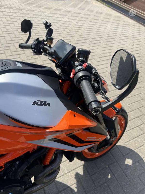KTM Super Duke 2023 in Klaipeda, with an engine capacity of 1.30 L and mileage of 10 thousand km for 12000 €, photo 1 on AUTOMOTO.COM.LV