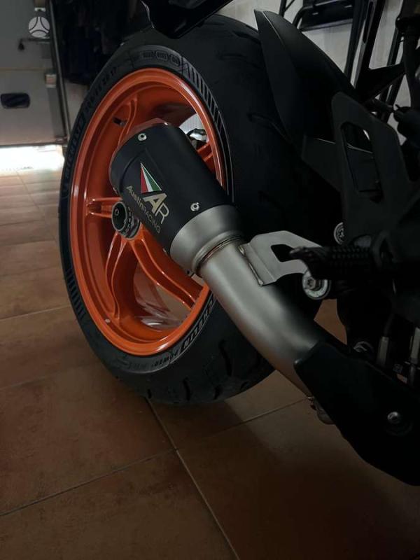 KTM Super Duke 2023 in Klaipeda, with an engine capacity of 1.30 L and mileage of 10 thousand km for 12000 €, photo 3 on AUTOMOTO.COM.LV