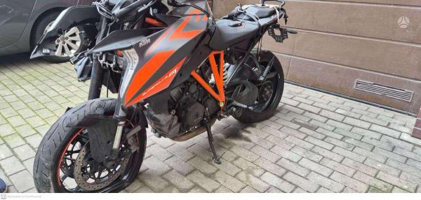 Oranžs KTM Super Duke 2019 Viļņa, ar dzinēja tilpumu 1.30 L un nobraukumu 1 tūkst. km par 3600 €, foto 2 vietnē AUTOMOTO.COM.LV