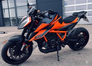 Oranžs KTM Super Duke 2021 Panevēža, ar dzinēja tilpumu 1.29 L un nobraukumu 29 tūkst. km par 11000 €, foto 3 vietnē AUTOMOTO.COM.LV