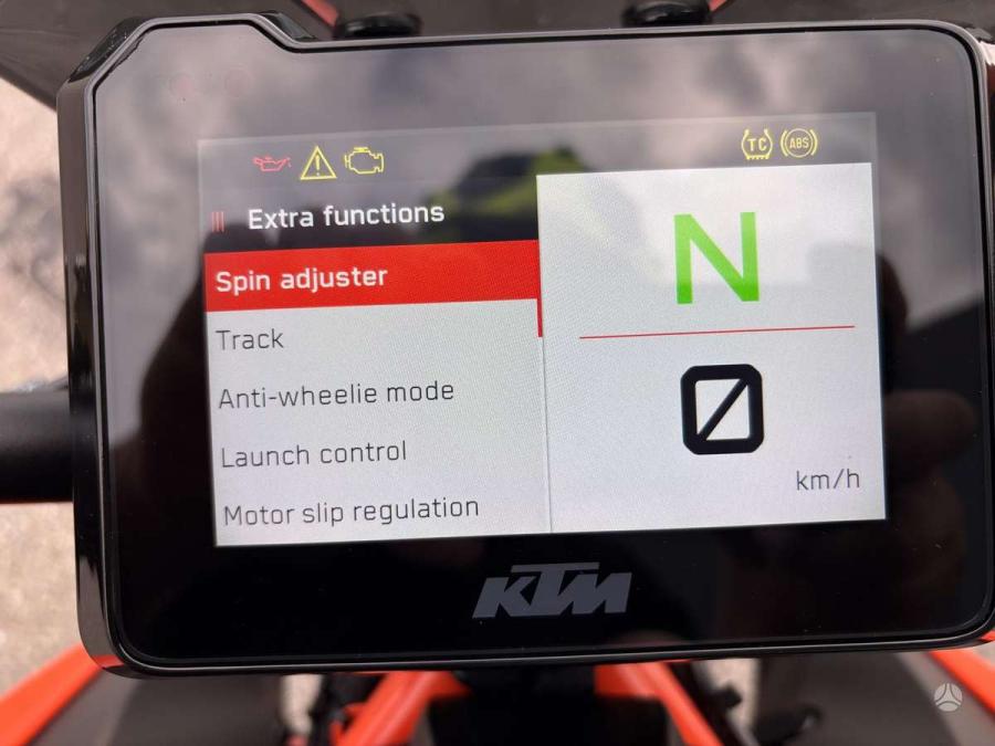 Oranžs KTM Super Duke 2021 Panevēža, ar dzinēja tilpumu 1.29 L un nobraukumu 29 tūkst. km par 11000 €, foto 13 vietnē AUTOMOTO.COM.LV