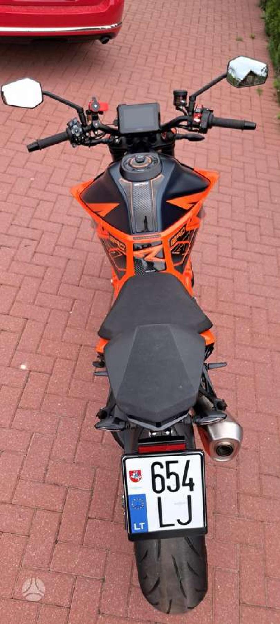 Оранжевый КТМ Super Duke 2024 в Вильнюс, объемом двигателя 1.30 л и пробегом 6 тыс. км за 12800 €, фото 5 на AUTOMOTO.COM.LV