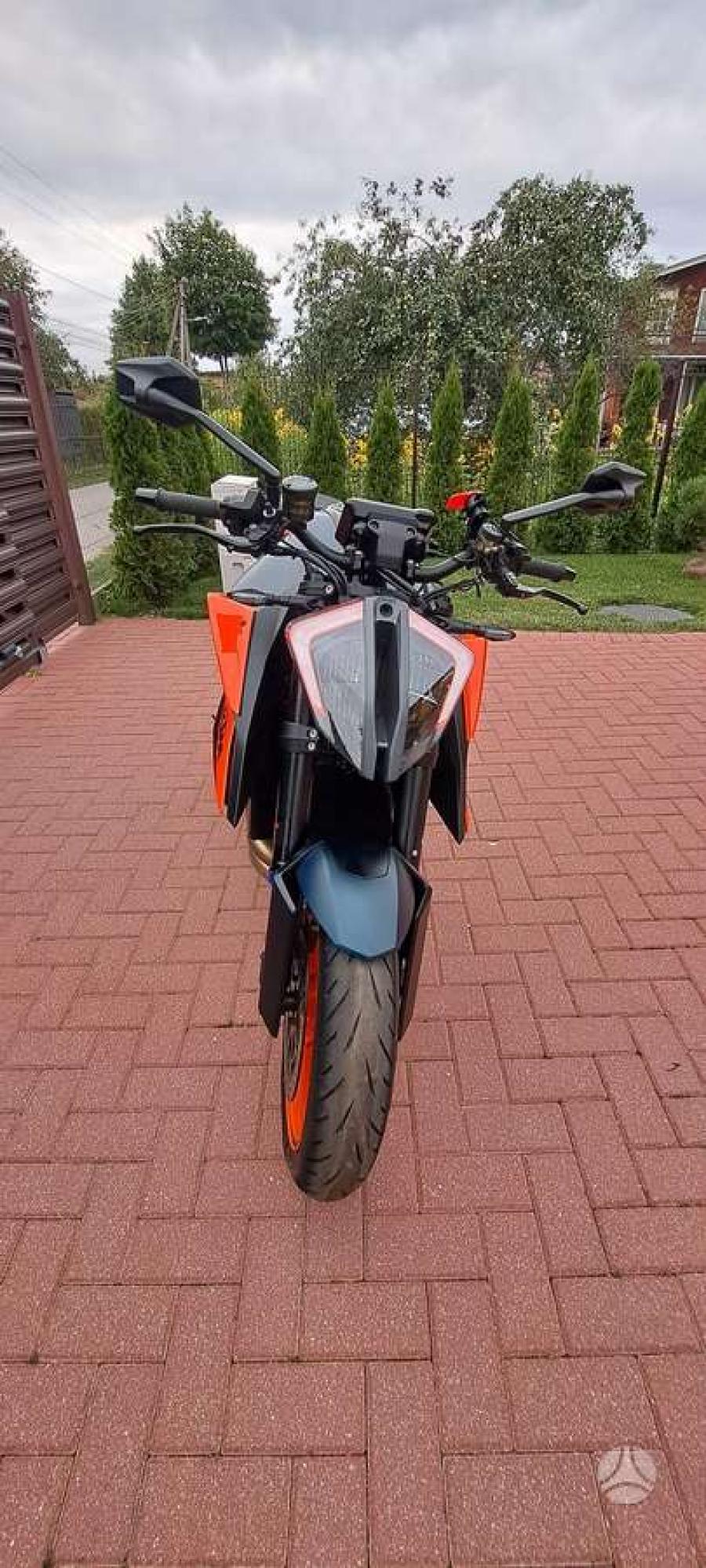 Оранжевый КТМ Super Duke 2024 в Вильнюс, объемом двигателя 1.30 л и пробегом 6 тыс. км за 12800 €, фото 6 на AUTOMOTO.COM.LV