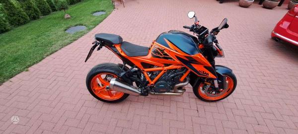 Оранжевый КТМ Super Duke 2024 в Вильнюс, объемом двигателя 1.30 л и пробегом 6 тыс. км за 12800 €, фото 6 на AUTOMOTO.COM.LV