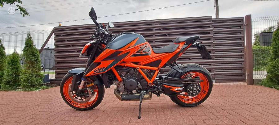 Оранжевый КТМ Super Duke 2024 в Вильнюс, объемом двигателя 1.30 л и пробегом 6 тыс. км за 12800 €, фото 10 на AUTOMOTO.COM.LV