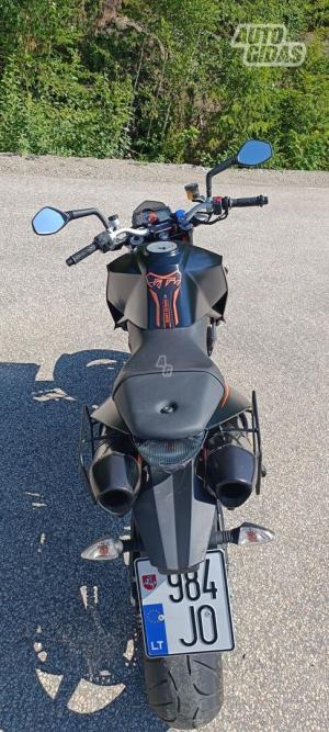 Black KTM Super Duke R 2013 in Vilkaviskis, with an engine capacity of 1.00 L and mileage of 13 thousand km for 5400 €, photo 3 on AUTOMOTO.COM.LV