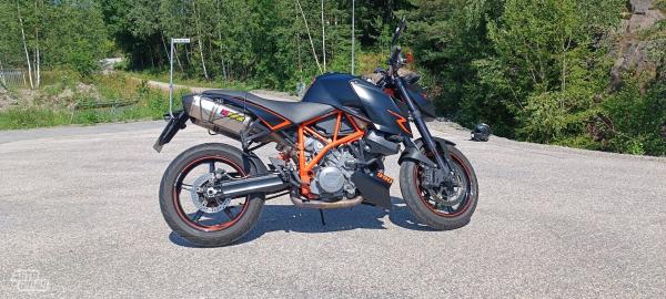 Black KTM Super Duke R 2013 in Vilkaviskis, with an engine capacity of 1.00 L and mileage of 13 thousand km for 5400 €, photo 5 on AUTOMOTO.COM.LV