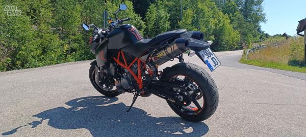Black KTM Super Duke R 2013 in Vilkaviskis, with an engine capacity of 1.00 L and mileage of 13 thousand km for 5400 €, photo 6 on AUTOMOTO.COM.LV