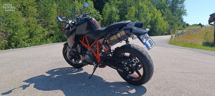 Black KTM Super Duke R 2013 in Vilkaviskis, with an engine capacity of 1.00 L and mileage of 13 thousand km for 5400 €, photo 6 on AUTOMOTO.COM.LV
