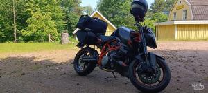 Black KTM Super Duke R 2013 in Vilkaviskis, with an engine capacity of 1.00 L and mileage of 13 thousand km for 5400 €, photo 14 on AUTOMOTO.COM.LV