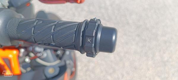 Melns KTM Super Duke R 2013 Vilkaviškis, ar dzinēja tilpumu 1.00 L un nobraukumu 13 tūkst. km par 4200 €, foto 8 vietnē AUTOMOTO.COM.LV