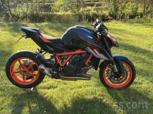 KTM Super Duke R 2024 in Daugavpils, with an engine capacity of 1.30 L and mileage of 0 thousand km for 16000 €, photo 4 on AUTOMOTO.COM.LV
