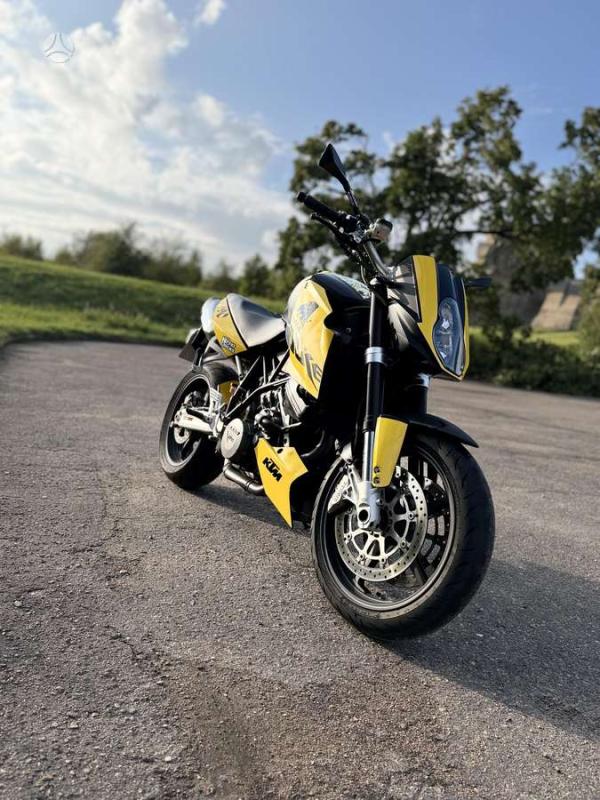 Yellow KTM Super Duke 2005 in Kaunas, with an engine capacity of 0.99 L and mileage of 41 thousand km for 2500 €, photo 3 on AUTOMOTO.COM.LV