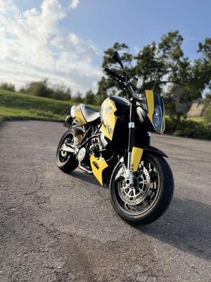 Yellow KTM Super Duke 2005 in Kaunas, with an engine capacity of 0.99 L and mileage of 41 thousand km for 2500 €, photo 4 on AUTOMOTO.COM.LV
