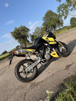 Yellow KTM Super Duke 2005 in Kaunas, with an engine capacity of 0.99 L and mileage of 41 thousand km for 2500 €, photo 5 on AUTOMOTO.COM.LV
