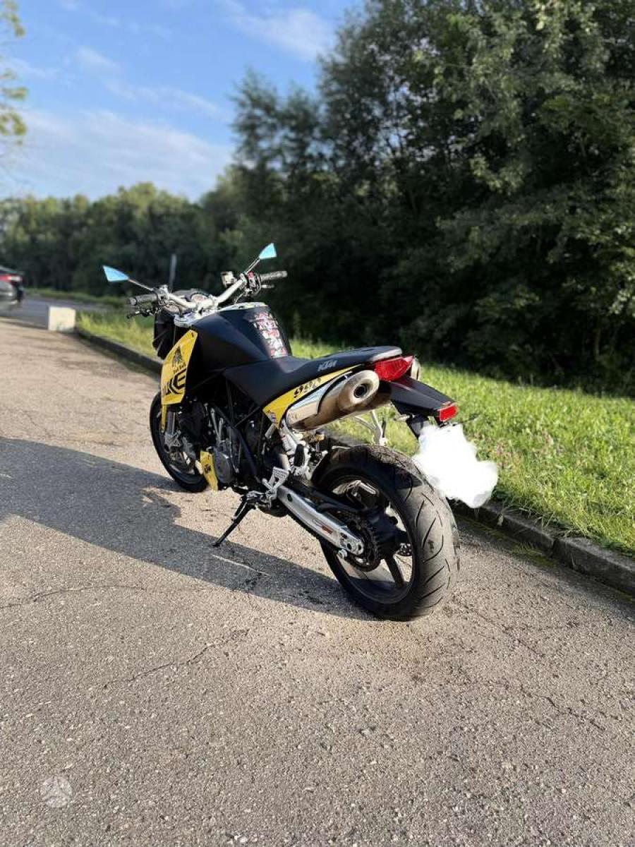 Yellow KTM Super Duke 2005 in Kaunas, with an engine capacity of 0.99 L and mileage of 41 thousand km for 2500 €, photo 6 on AUTOMOTO.COM.LV
