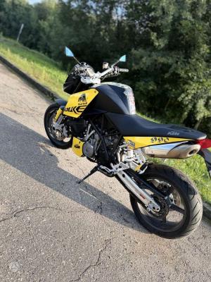 Yellow KTM Super Duke 2005 in Kaunas, with an engine capacity of 0.99 L and mileage of 41 thousand km for 2500 €, photo 7 on AUTOMOTO.COM.LV