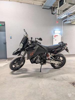 Black KTM Supermoto 2006 in Vilnius, with an engine capacity of 0.95 L and mileage of 35 thousand km for 3800 €, photo  on AUTOMOTO.COM.LV