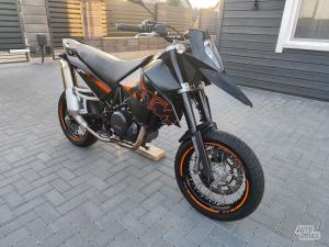 Melns KTM Supermoto 2007 Tauragė, ar dzinēja tilpumu 0.69 L un nobraukumu 24 tūkst. km par 2150 €, foto 3 vietnē AUTOMOTO.COM.LV