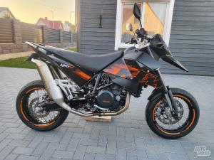 Melns KTM Supermoto 2007 Tauragė, ar dzinēja tilpumu 0.69 L un nobraukumu 24 tūkst. km par 2150 €, foto 4 vietnē AUTOMOTO.COM.LV