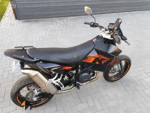 Melns KTM Supermoto 2007 Tauragė, ar dzinēja tilpumu 0.69 L un nobraukumu 24 tūkst. km par 2150 €, foto 5 vietnē AUTOMOTO.COM.LV