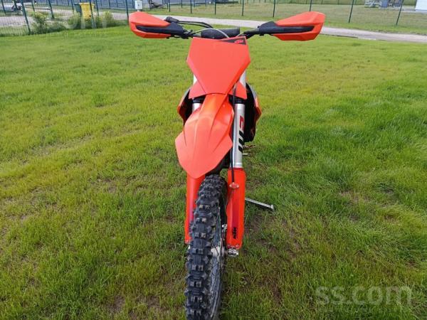 KTM SX 125 2025 Rīga, ar dzinēja tilpumu 0.13 L un nobraukumu 0 tūkst. km par 5000 €, foto 3 vietnē AUTOMOTO.COM.LV