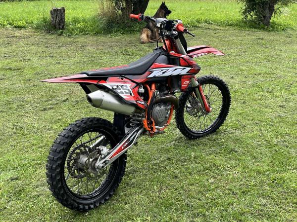 Black KTM SX 2018 in Alytus, with an engine capacity of 0.45 L and mileage of 0 thousand km for 4000 €, photo 6 on AUTOMOTO.COM.LV