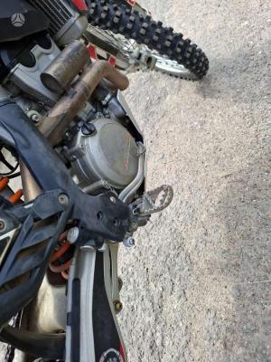 KTM SX 2015 in Elektrenai, with an engine capacity of 0.25 L and mileage of 0 thousand km for 2500 €, photo 10 on AUTOMOTO.COM.LV