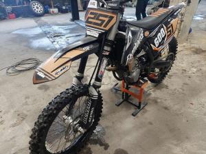 KTM SX 2017 Ariogala, ar dzinēja tilpumu 0.45 L un nobraukumu 250 tūkst. km par 3600 €, foto 4 vietnē AUTOMOTO.COM.LV