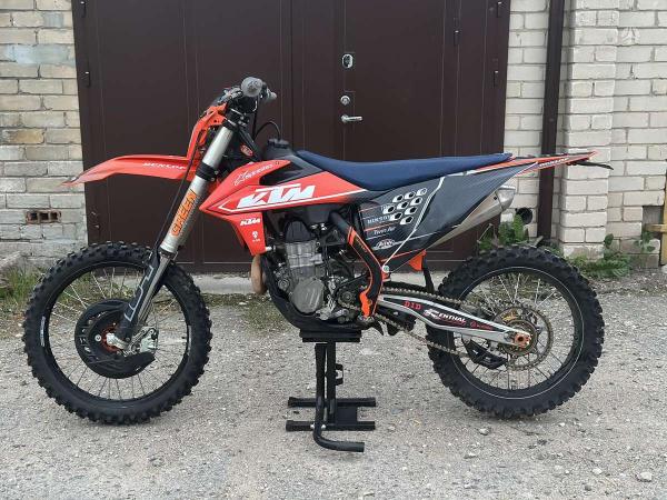 KTM SX 2022 in Panevezys, with an engine capacity of 0.45 L and mileage of 100 thousand km for 3750 €, photo 1 on AUTOMOTO.COM.LV