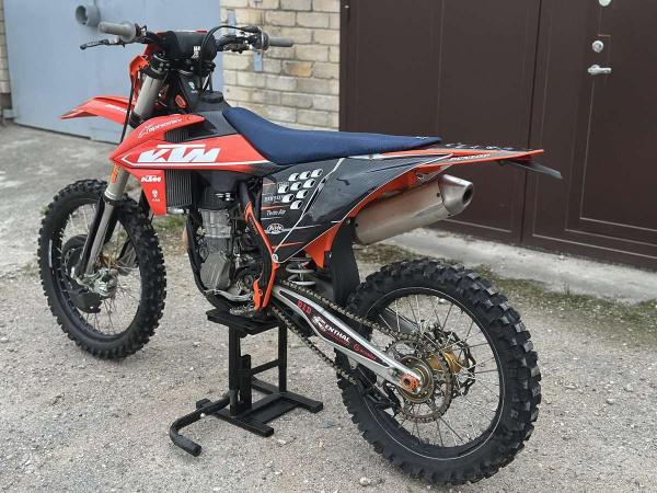 KTM SX 2022 in Panevezys, with an engine capacity of 0.45 L and mileage of 100 thousand km for 3750 €, photo 3 on AUTOMOTO.COM.LV