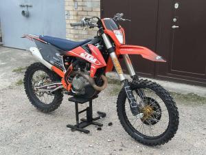 KTM SX 2022 Panevēža, ar dzinēja tilpumu 0.45 L un nobraukumu 100 tūkst. km par 3750 €, foto 5 vietnē AUTOMOTO.COM.LV