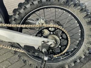 KTM SX 2023 in Vievis, with an engine capacity of 0.25 L and mileage of 95 thousand km for 4400 €, photo 12 on AUTOMOTO.COM.LV