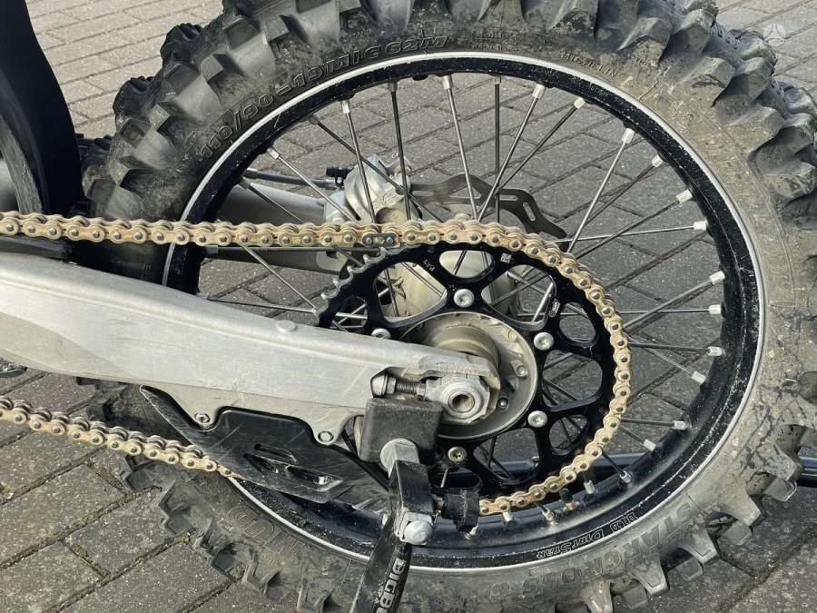 KTM SX 2023 in Vievis, with an engine capacity of 0.25 L and mileage of 95 thousand km for 4400 €, photo 12 on AUTOMOTO.COM.LV
