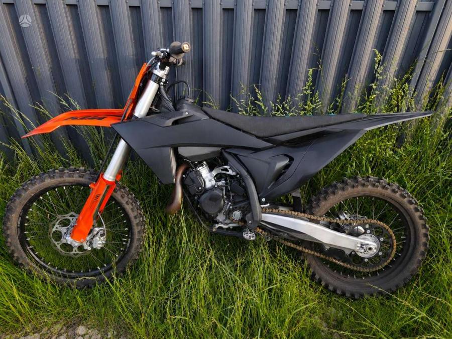 KTM SX 2024 Viļņa, ar dzinēja tilpumu 0.13 L un nobraukumu 9 tūkst. km par 4500 €, foto 3 vietnē AUTOMOTO.COM.LV